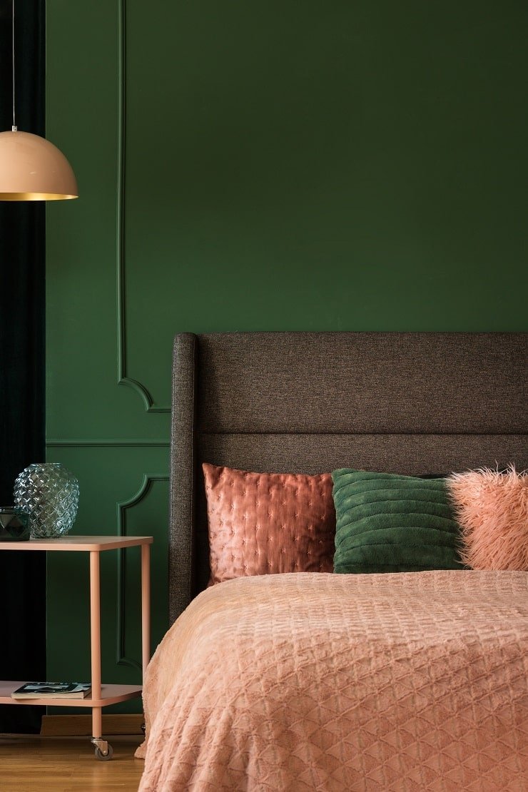 10 Colors That Go With Dark Green Bedroom Walls Pro Picks 10 Colors That Go With Dark Green Bedroom Walls Pro Picks